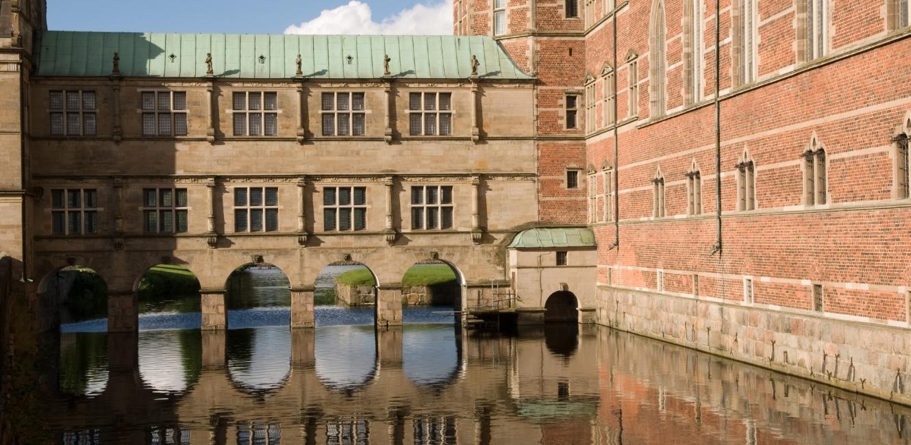 Frederiksborgs slott | VillaVilla